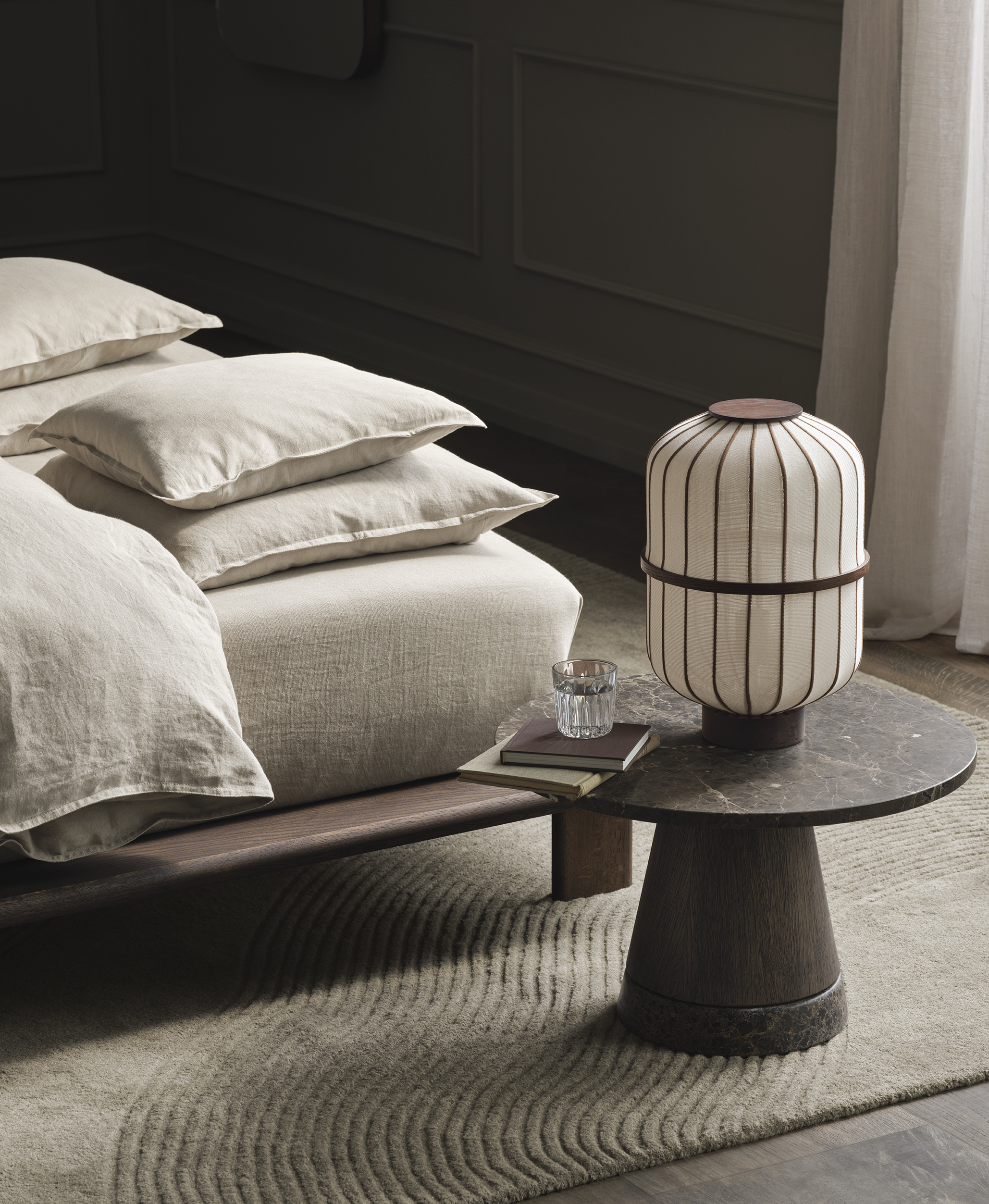 Table lamps in chic and imaginative shapes designed for table use - Bolia